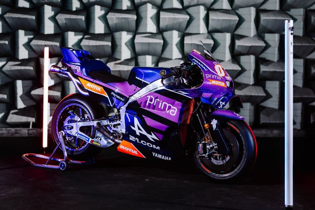 Fotogallery MotoGP | Pramac alza il sipario: svelate le Yamaha di ...