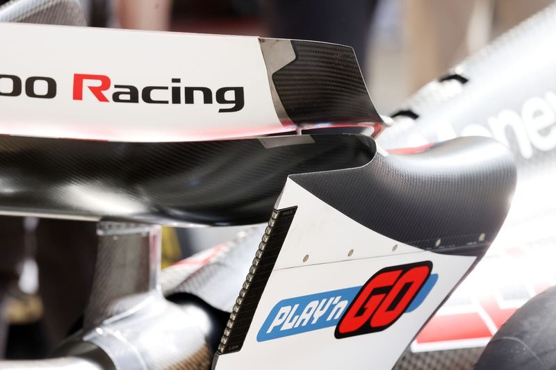 McLaren makes further 'mini-DRS' rear wing changes ahead of US GP