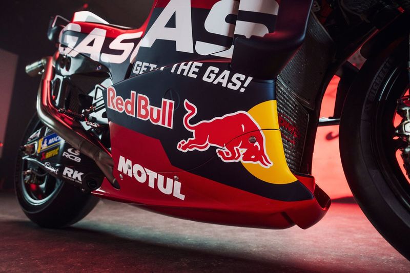 Gallery MotoGP | Ecco le KTM del team GasGas con il logo Red Bull