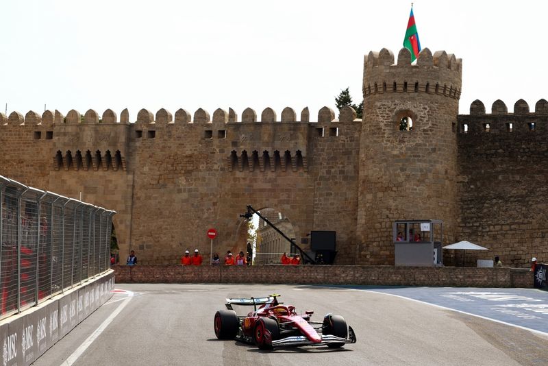 EL2 - Hamilton et Ferrari en tête, Norris en crabe