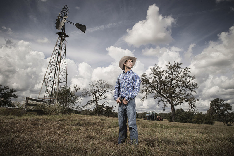 Daniel Ricciardo, Red Bull Racing at a farm in Austin at United States GP