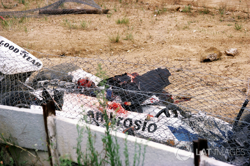The Shadow DN8 of Tom Pryce sits at Crowthorne corner after tragic ...