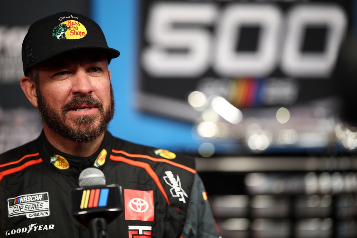 Martin Truex Jr Profile - Bio, News, High-Res Photos & High Quality Videos