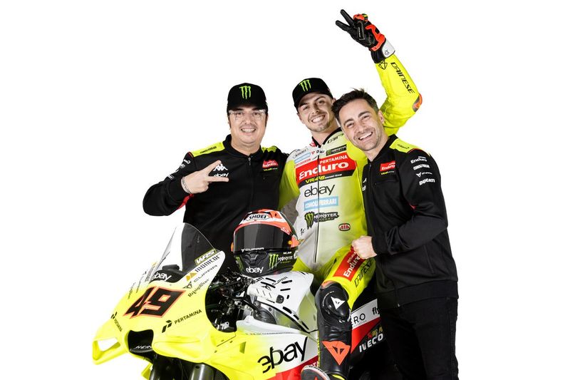 Fotogallery MotoGP | Le Ducati "fluo" della VR46 per Bezzecchi e Diggia