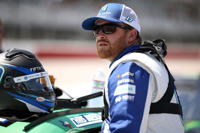 Carson Hocevar rolls into Throwback Weekend with Dale Earnhardt tribute ...