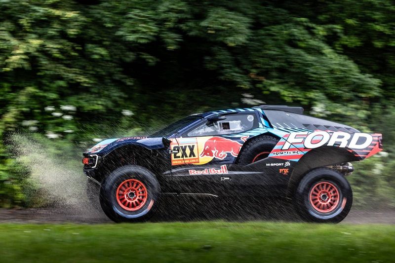 Ford presenta en Goodwood su Raptor para el Dakar 2025