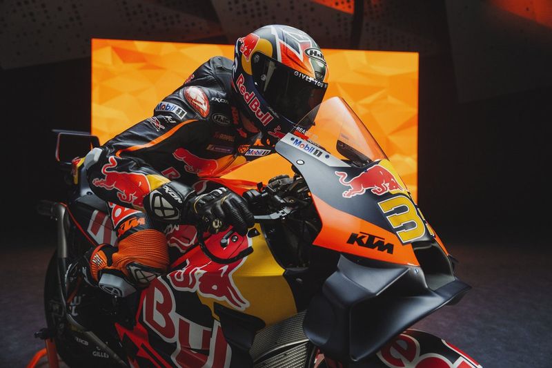 KTM, 2024 için RC16 MotoGP motosikletlerini tanıttı