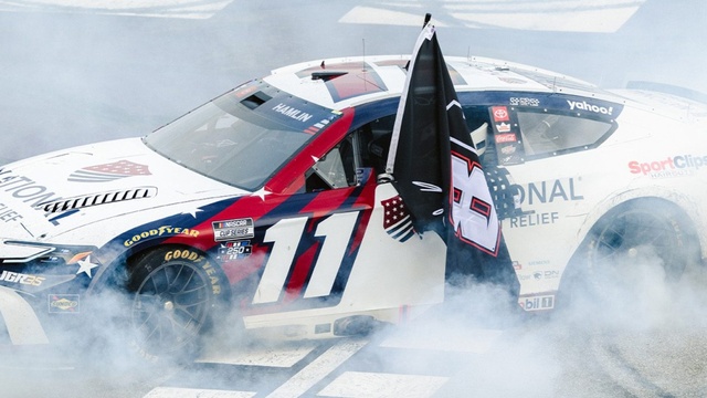Race Rewind: Michigan mayhem ends with Hamlin on top - NASCAR Cup Videos