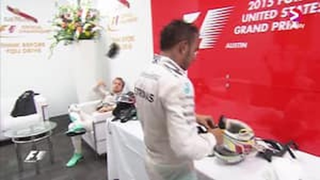 F1 Austin 2015: Clash Rosberg en Hamilton + Cooldown room - Formule 1 ...
