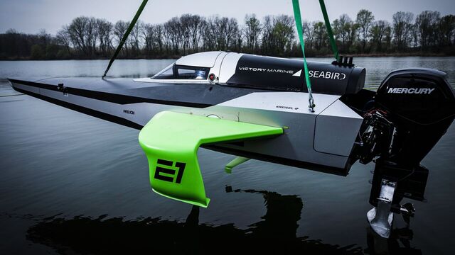 Formula E founder successfully tests electric racing boat as E1 series ...