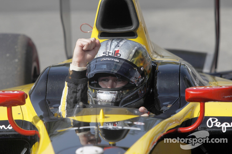 Valsecchi and Razia ready to fight for the title at Singapore