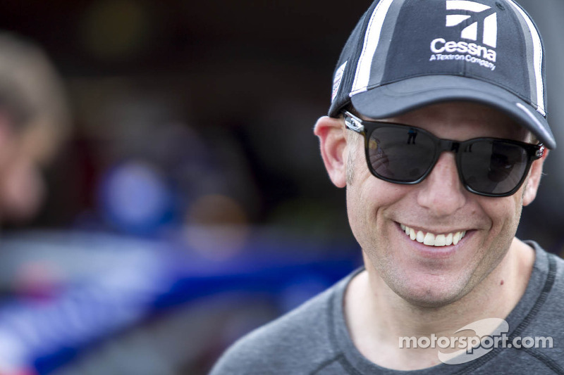 Jamie McMurray finds common ground with new teammate Kyle Larson