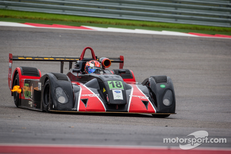 A test of survival at for the Porsche GT3 Cup drivers in race 1 at Road ...