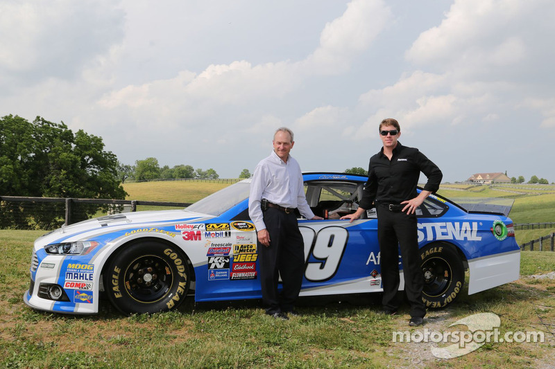 Racing unites Triple Crown winner Steve Cauthen and Carl Edwards