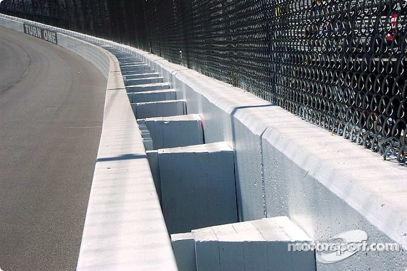 Drivers lobby for additional SAFER barriers following Kyle Busch injury