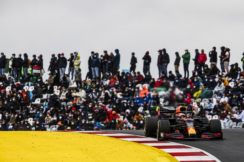 F1 hopeful of welcoming spectators to "majority" of 2021 races