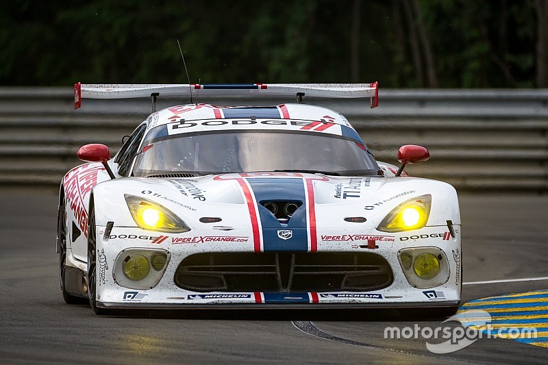 Dodge Viper GTS-R leads in competitive 24 Hours of Le Mans debut only ...