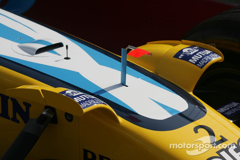 Renault F1 R26 winglet detail at Canadian GP